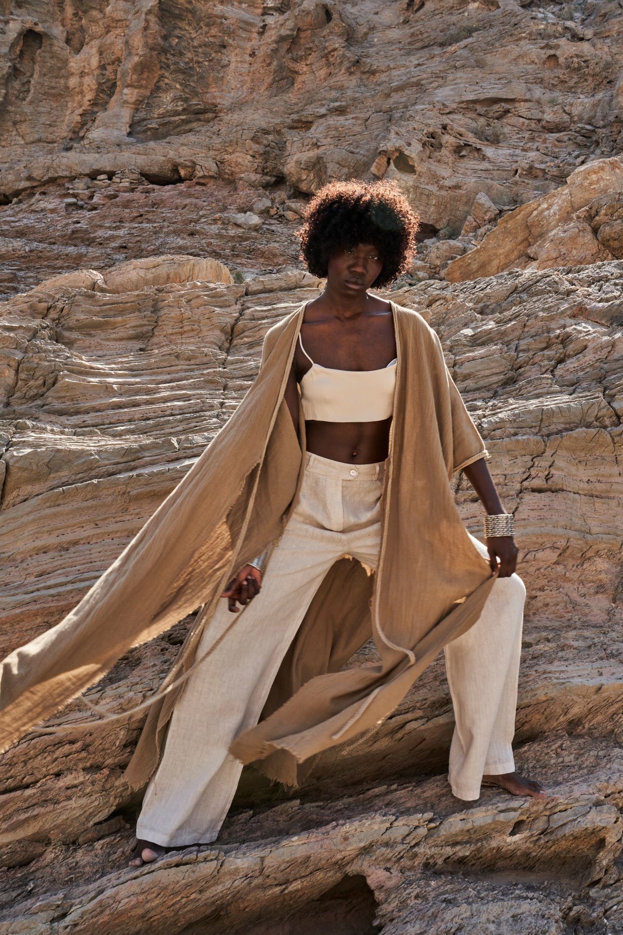 5 TIPS FOR WEARING LINEN IN FALL AND WINTER – G Linen