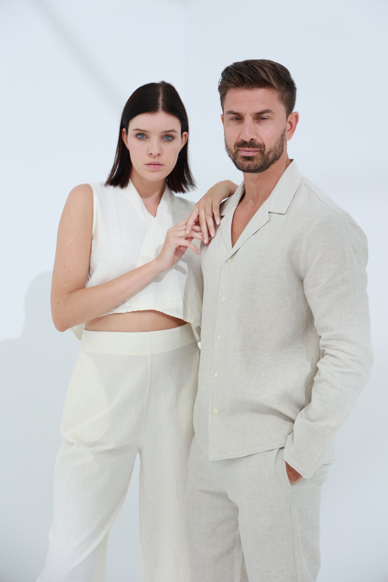 5 TIPS FOR WEARING LINEN IN FALL AND WINTER – G Linen